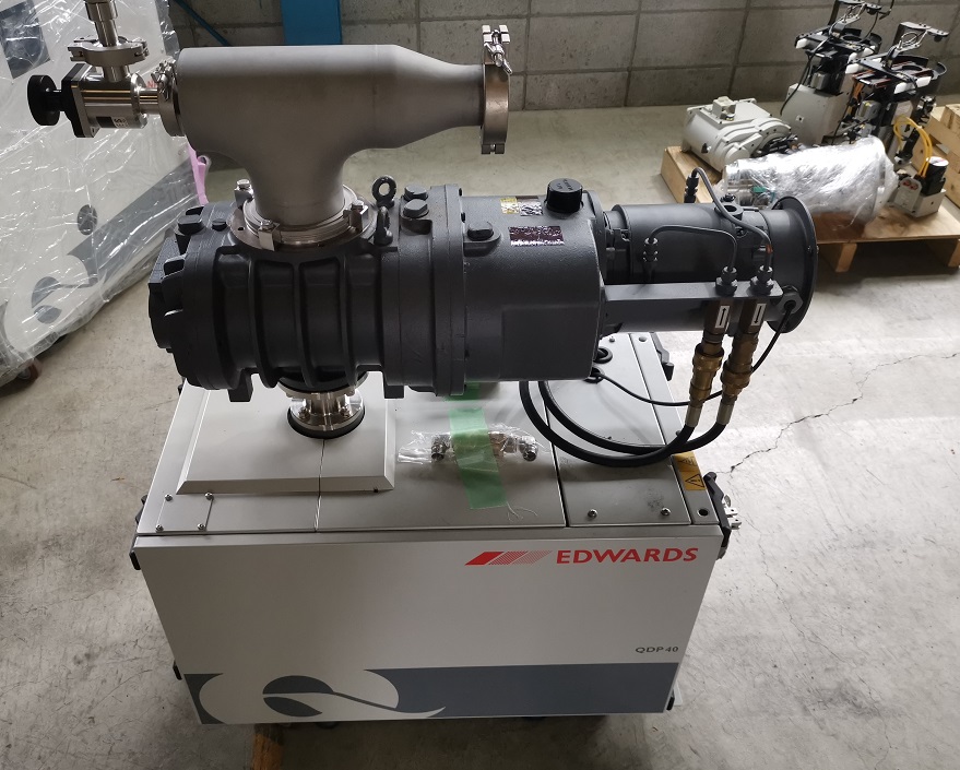 Edwards Dry pump QDP40