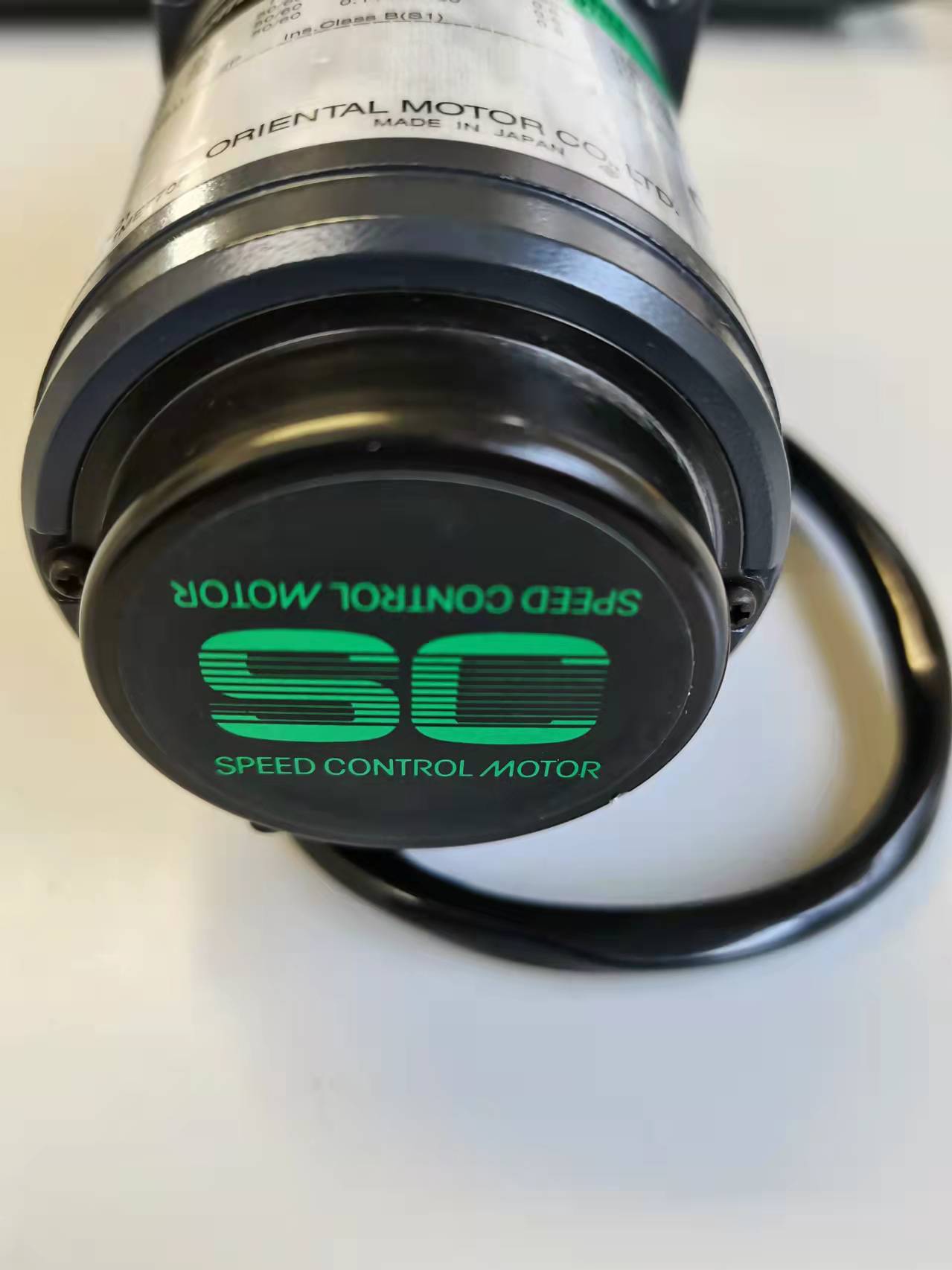 ORIENTAL GEAR HEAD MOTOR 2IK6RGV-CW 2GV75