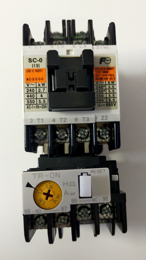 FUJI FULL VOLTAGE STARTER SC-0 0.95A AC100V 1B