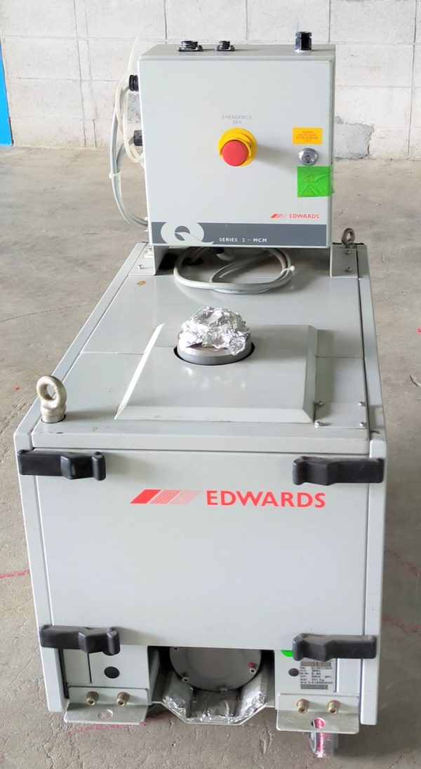 EDWARDS DRY PUMP QDP40