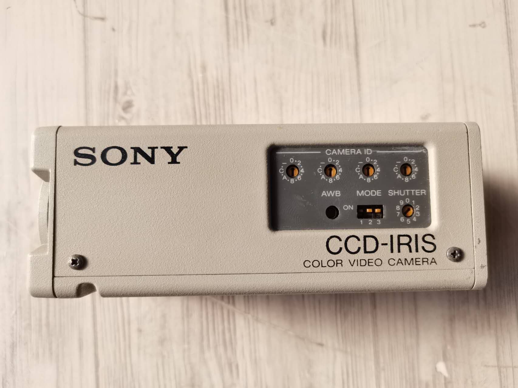 SONY DXC-107 COLOR VIDEO CAMERA