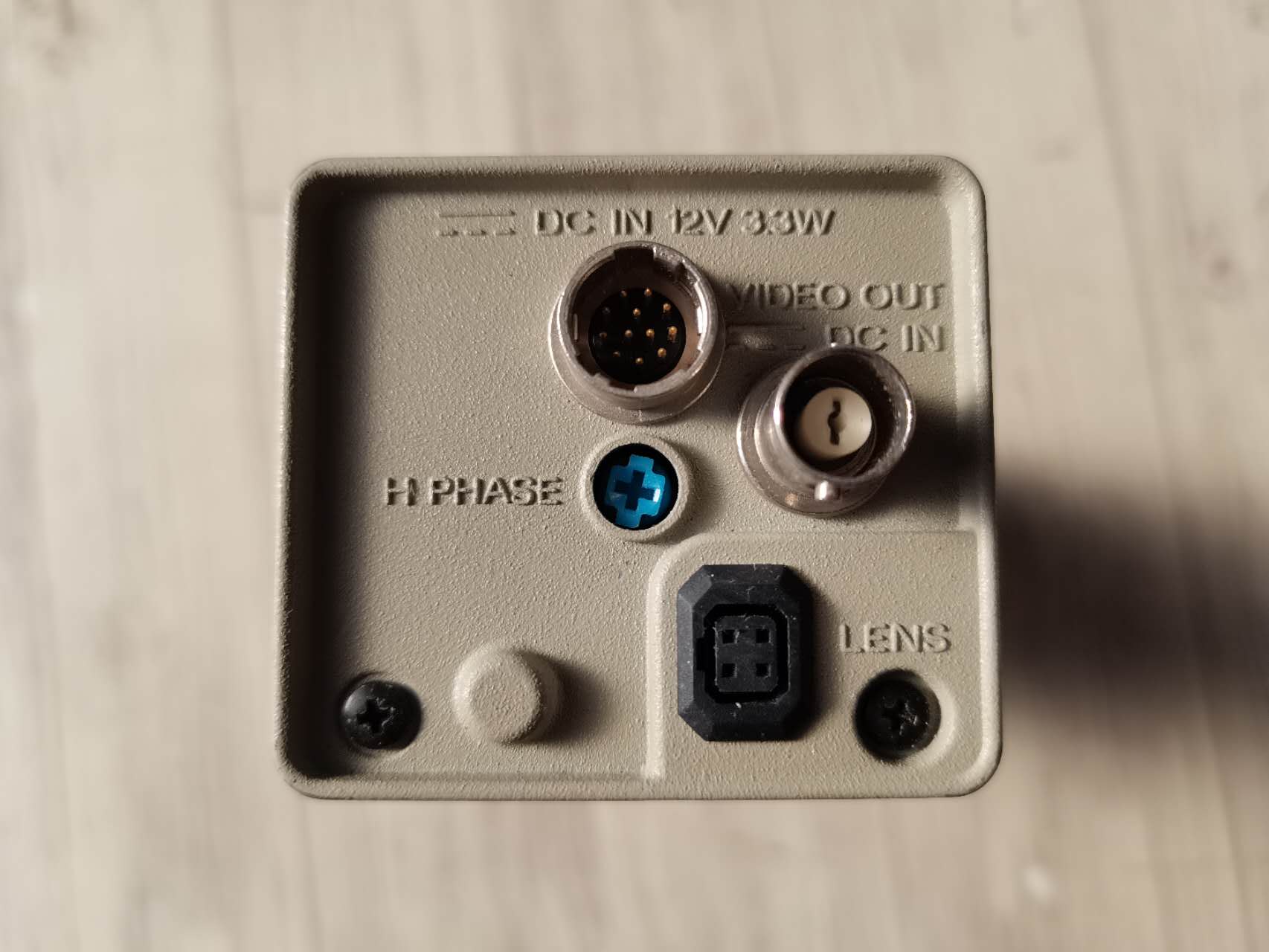 SONY DXC-107 COLOR VIDEO CAMERA