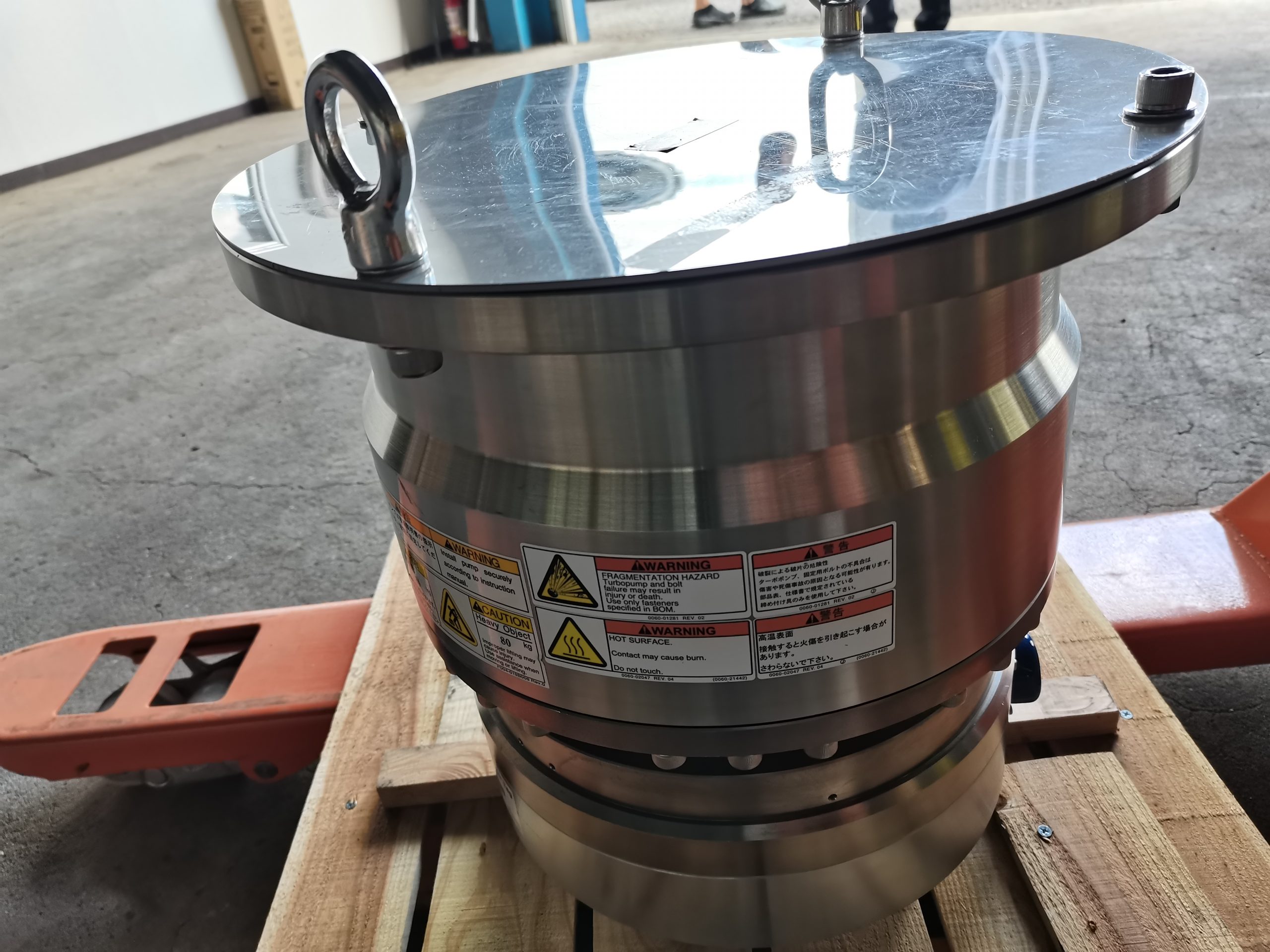 EDWARDS STP-XA3203CV TURBO PUMP