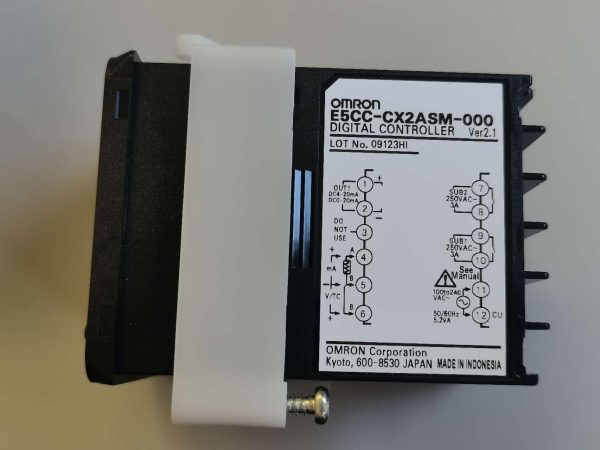 OMRON E5CC-CX2ASM-000 DIGITAL CONTROLLER