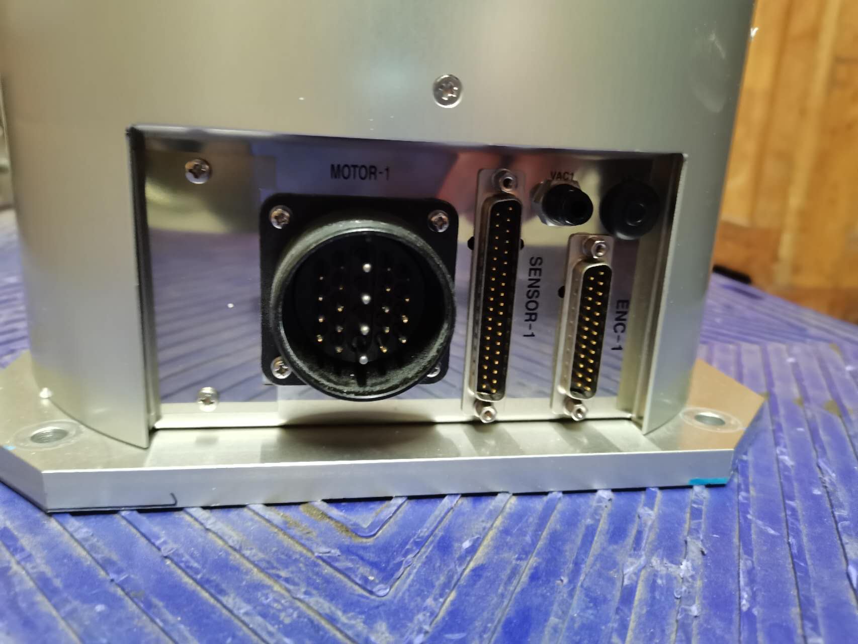 ASYST UTX-F5500-018 WAFER TRANSPORT ROBOT