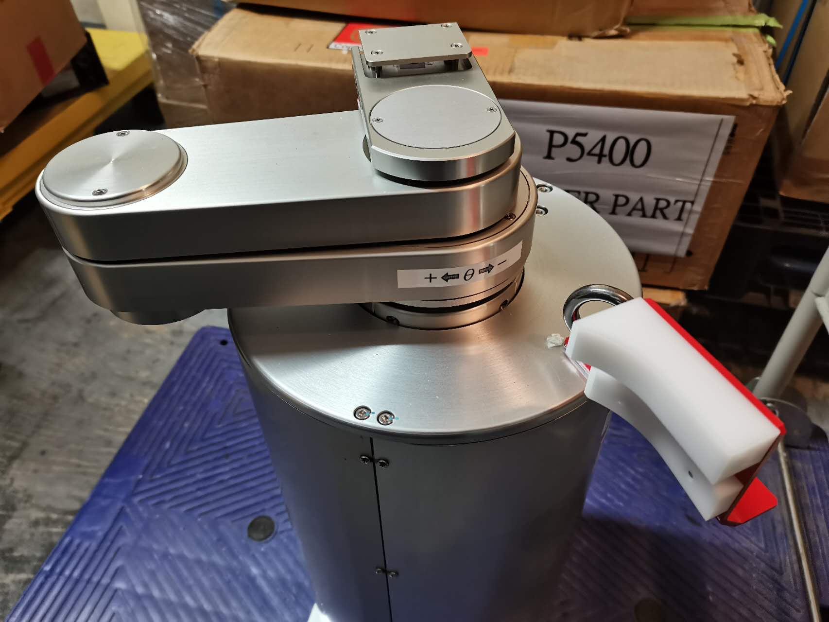 ASYST UTX-F5500-018 WAFER TRANSPORT ROBOT