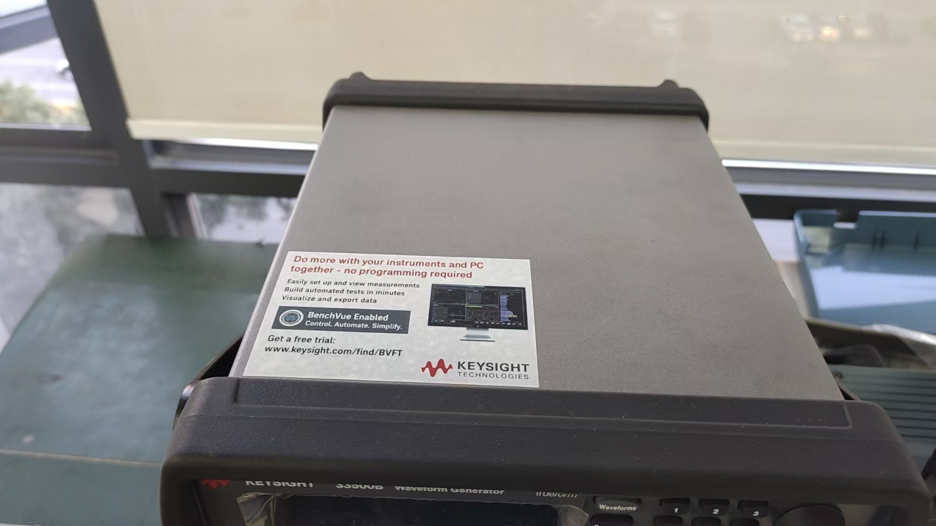 KEYSIGHT 33500B WAVEFORM GENERATOR