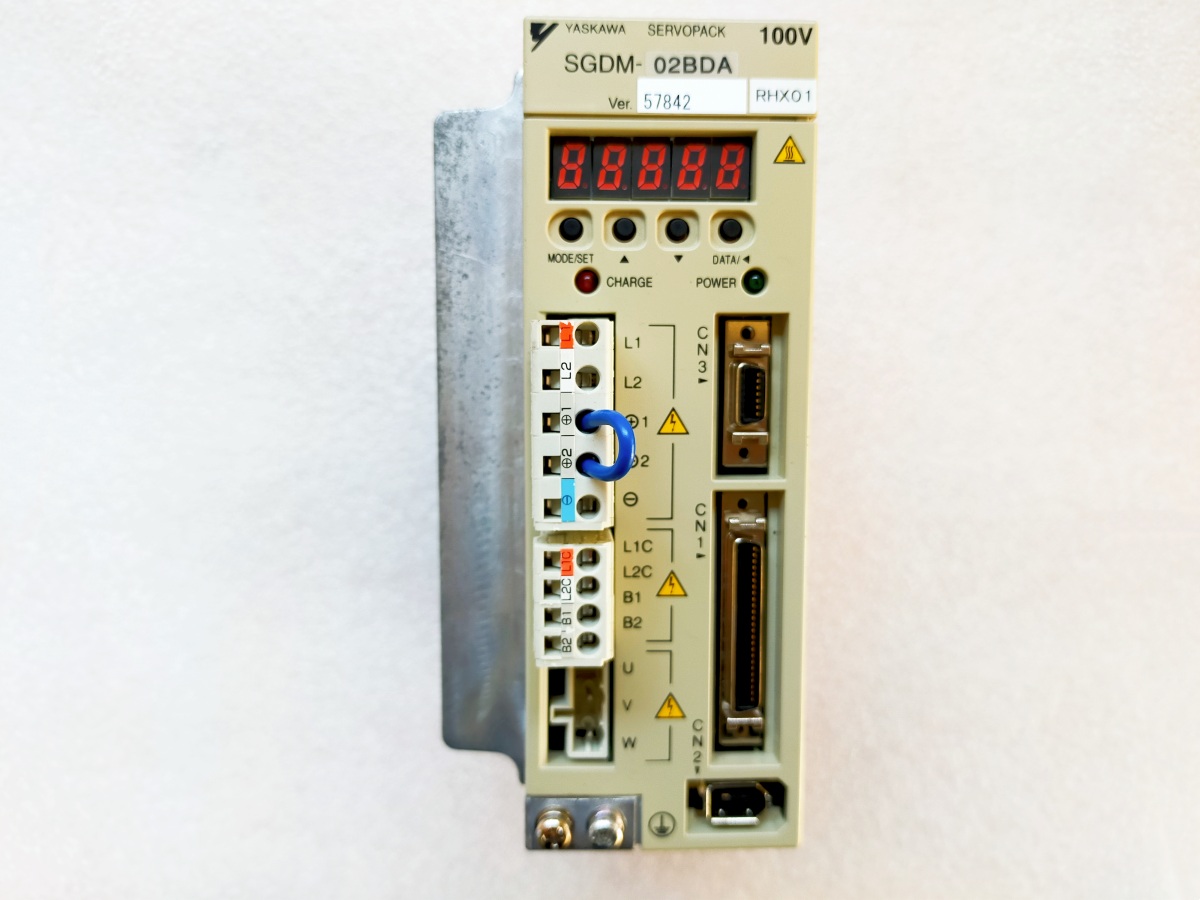 YASKAWA SGDM-02BDA SERVO PACK